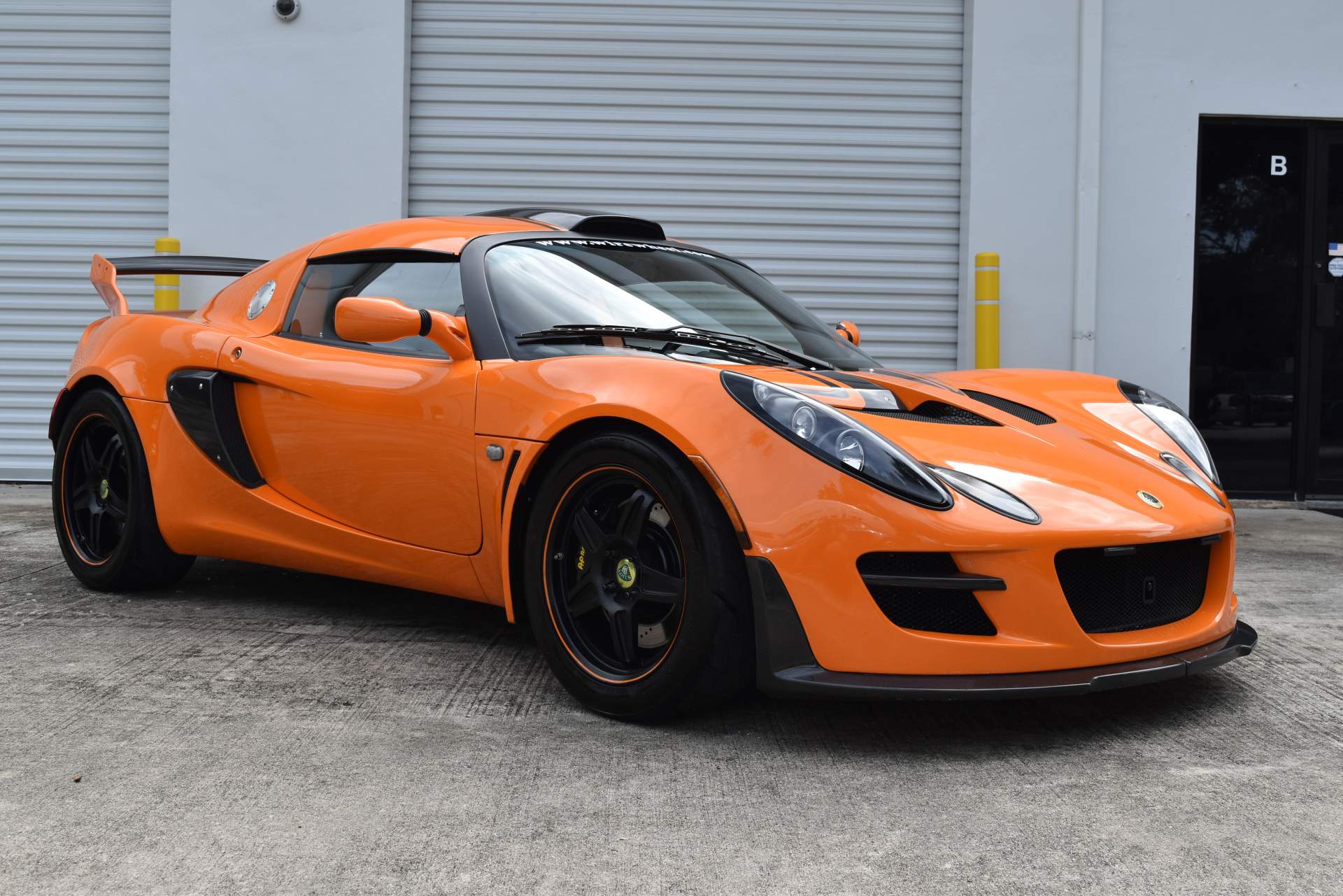 Lotus Elise Orange