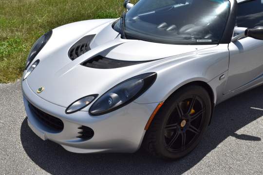 2005 Lotus Elise in Silver (31042) | Wire Wheel of Vero Beach, FL